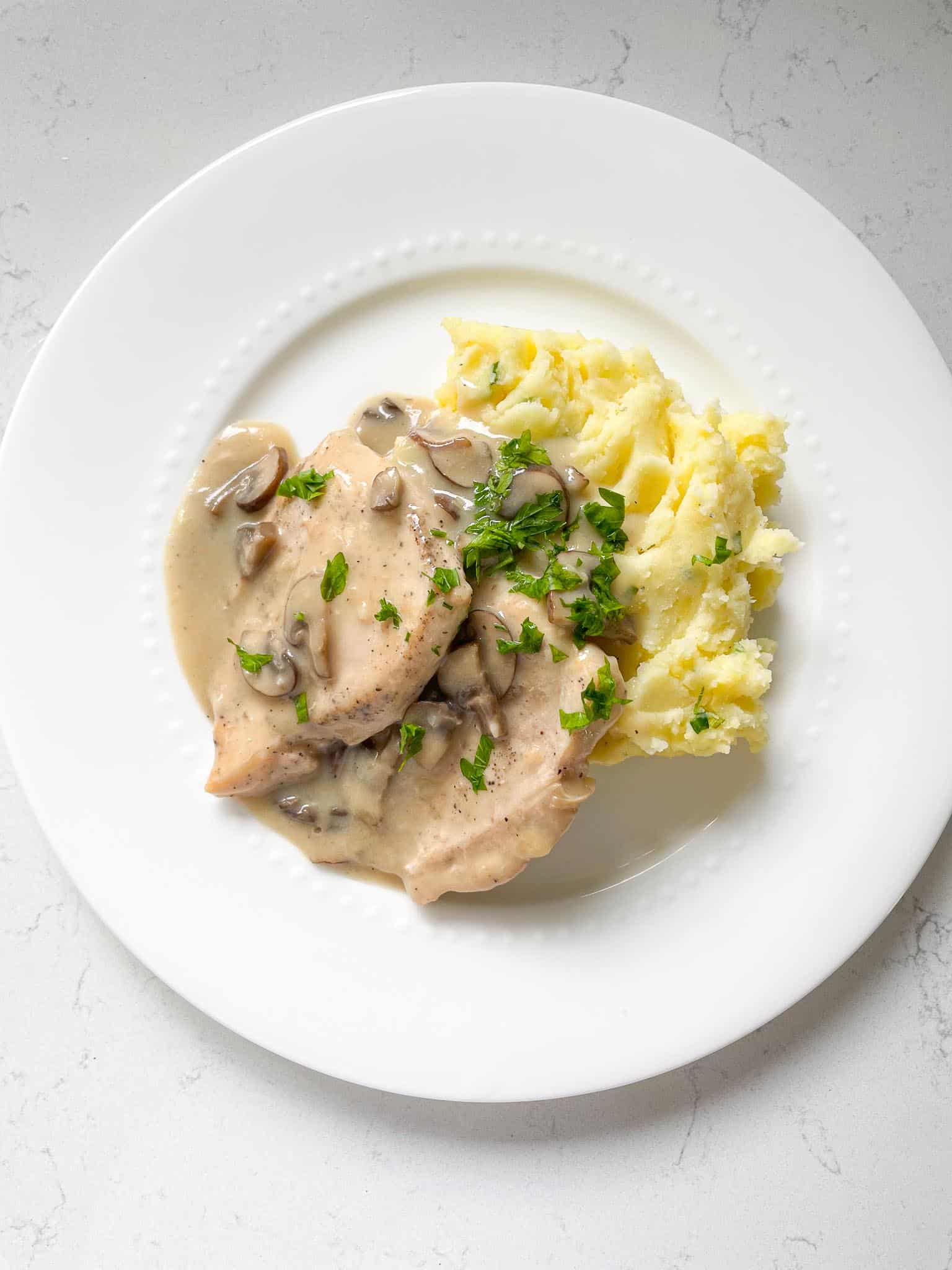 Creamy Garlic and Chive Mashed Potatoes - House of G&K Recipes